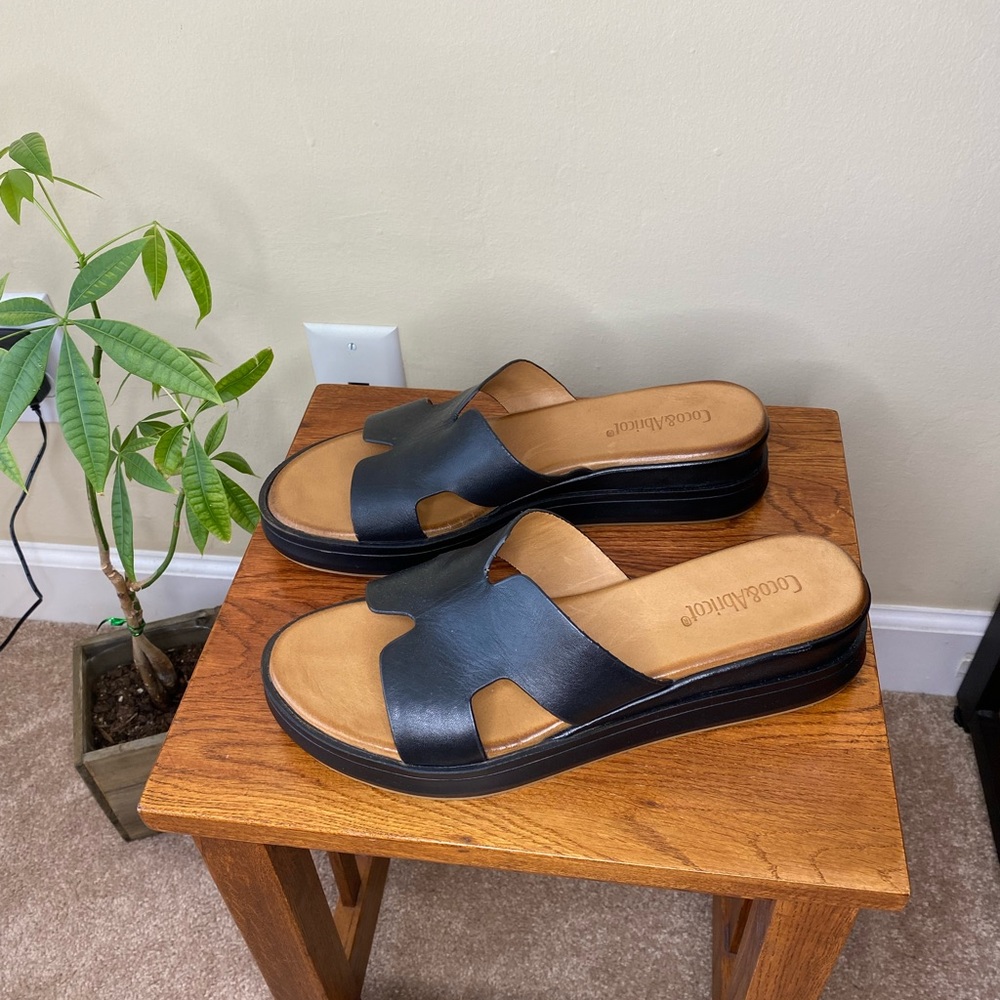 Coco & Abricot Leather Sandals Made In Portugal - Gem